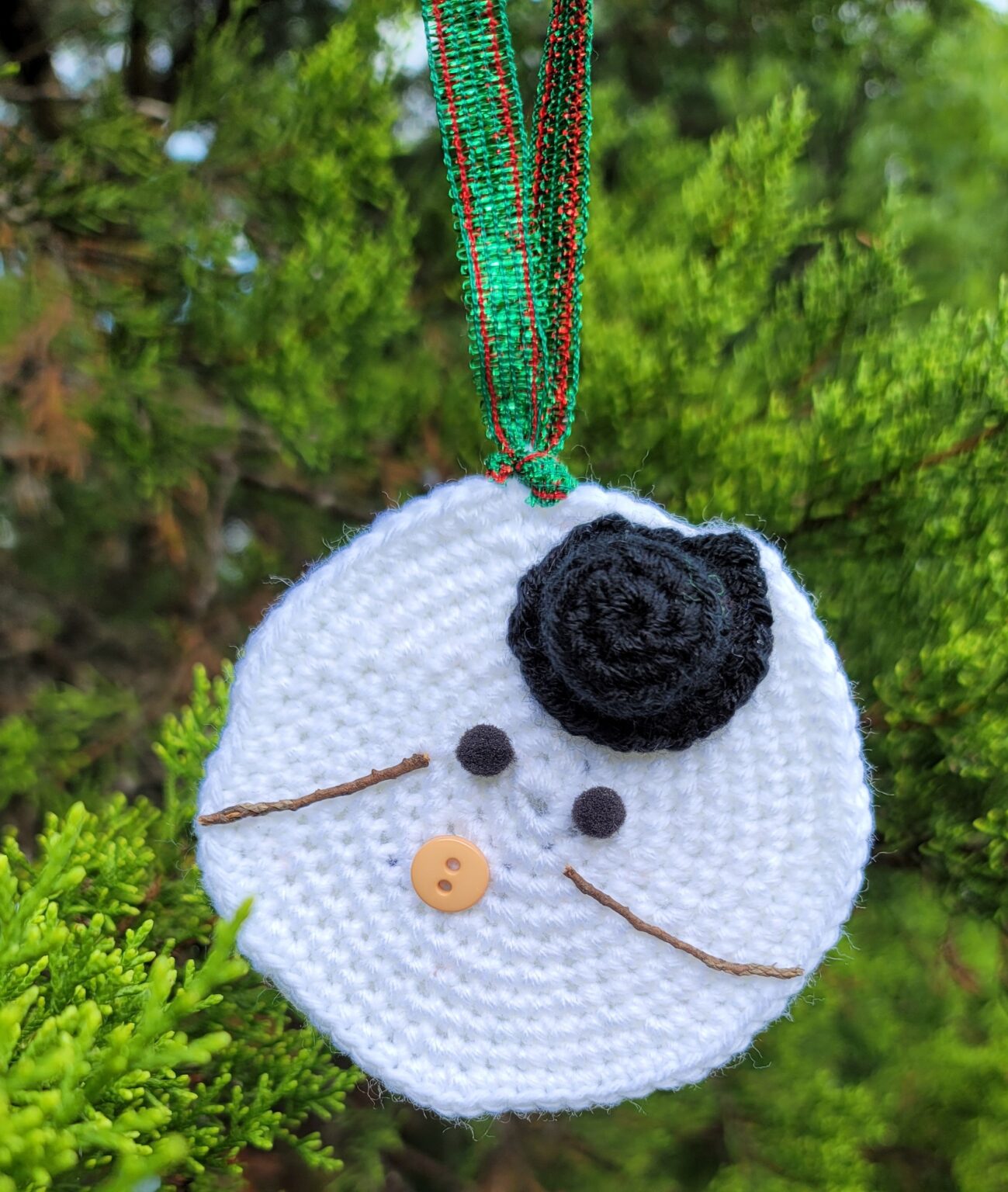 Melted Snowman Ornament - Crochet Pattern Bonanza