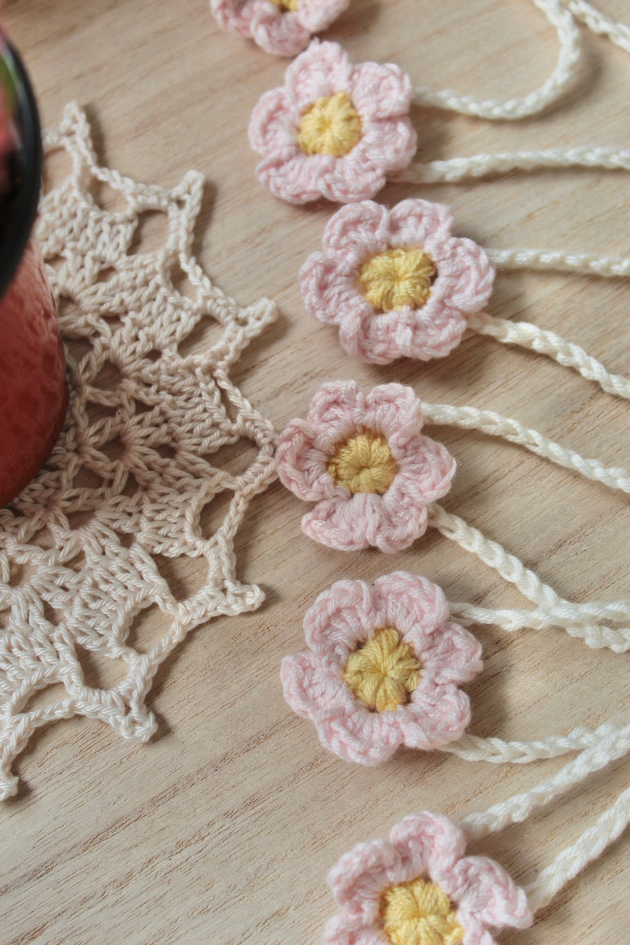 Crochet Flower Garland - Crochet Pattern Bonanza